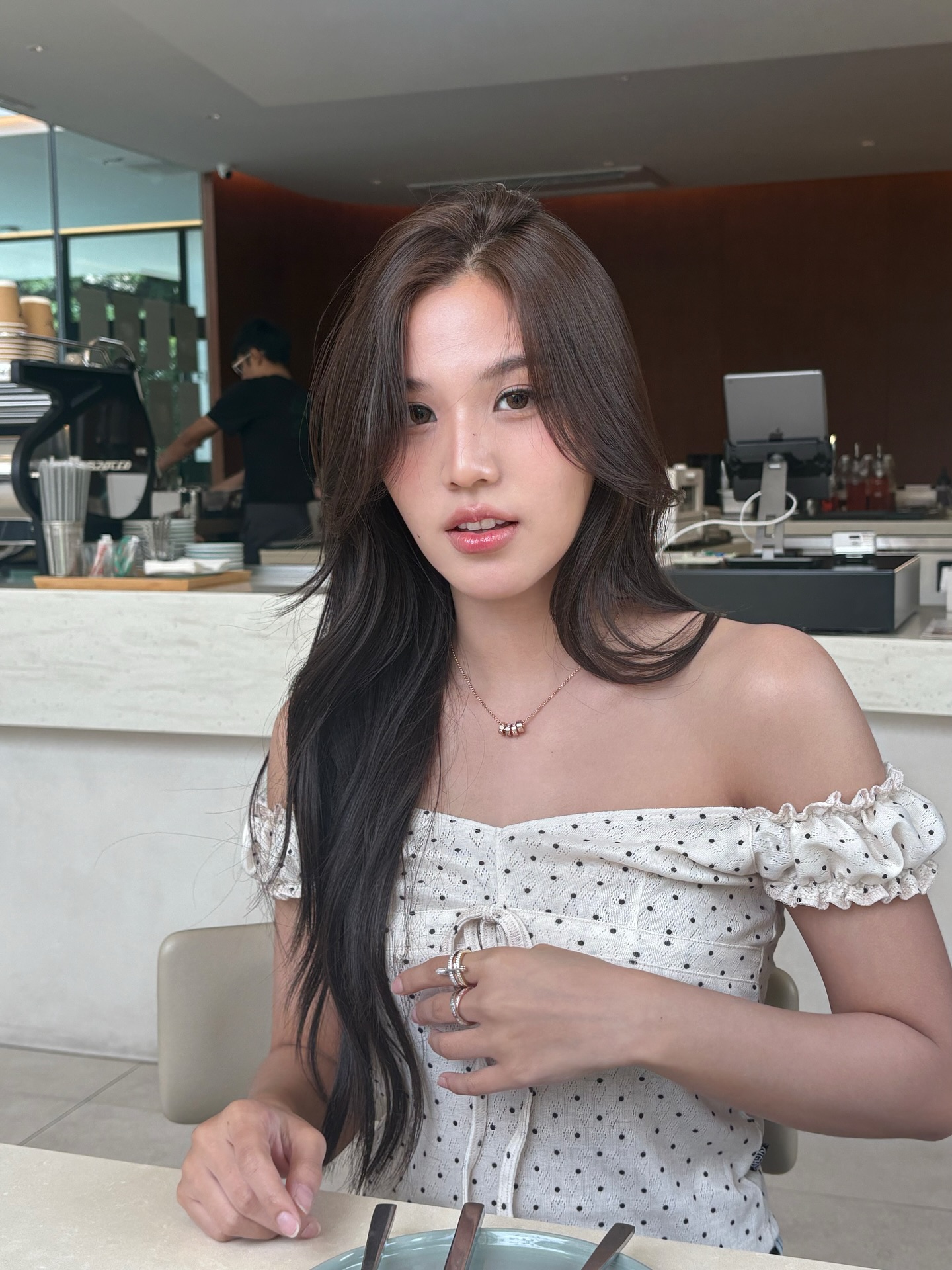 Bonnie Pattraphus Borattasuwan - Girls’ Love (GL)